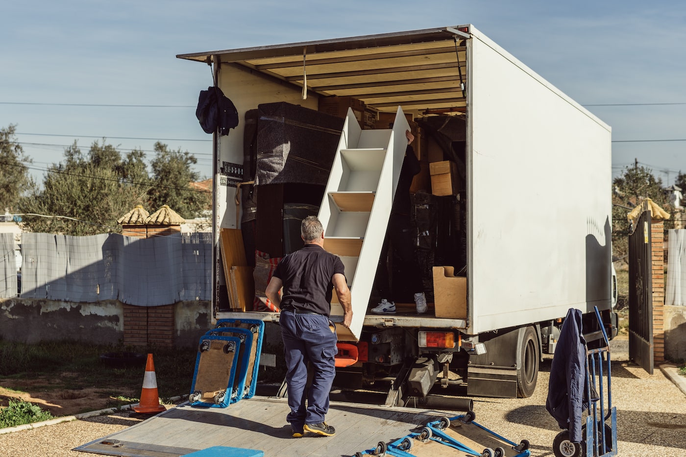 Removalists in Elizabeth Bay | World of Removalists